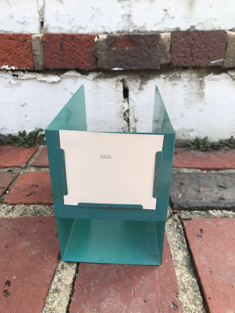 Zine holder – FloatingChair.Club
